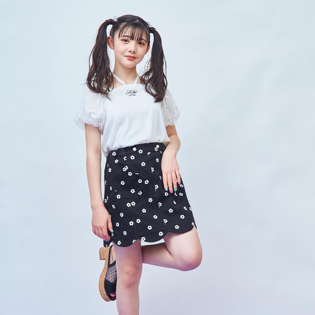 【画像】このJSの10年後のお胸wwwwwwww