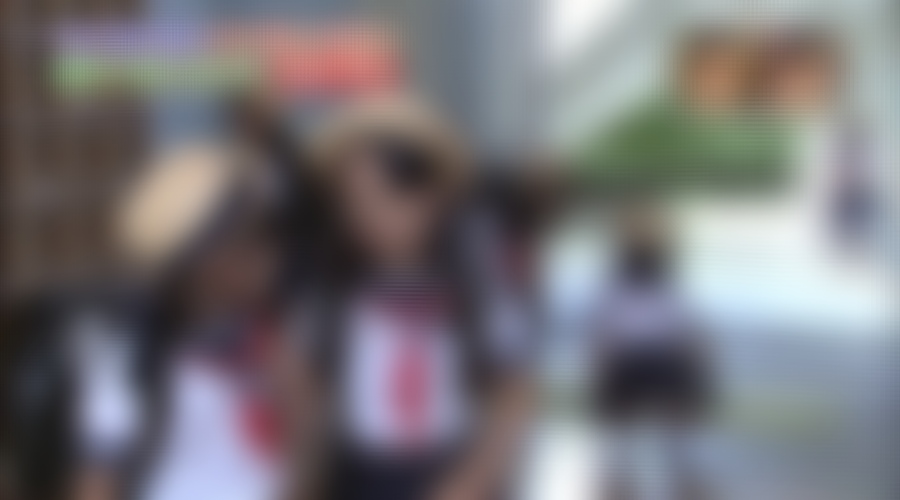 【画像】ミニスカJSだらけの私立小学校wwwwwwwww