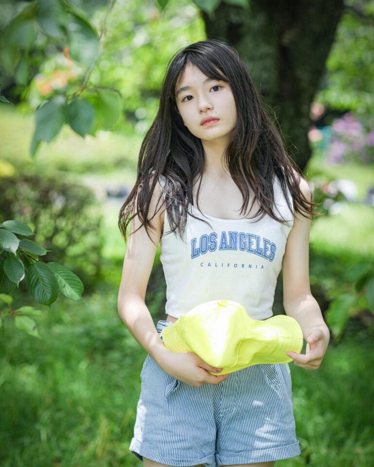 【画像】JCさん、自分の身体がエッチすぎるのに気付かず配信してしまうwwwwwww