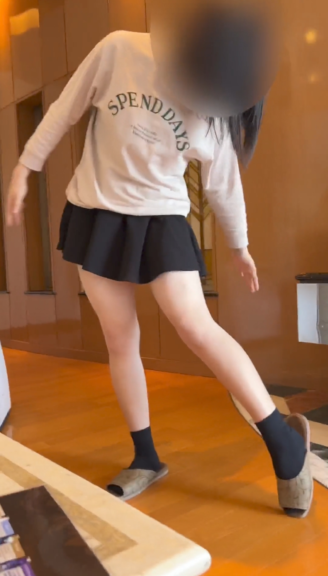 【動画】TikTokのJKの太もも、ムチムチすぎるwwwwwww